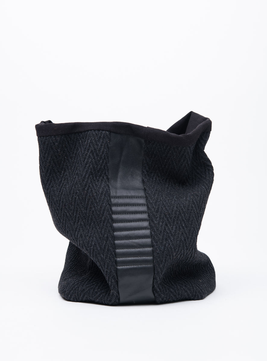 Wool Funnel Neck Scarf – Veinage